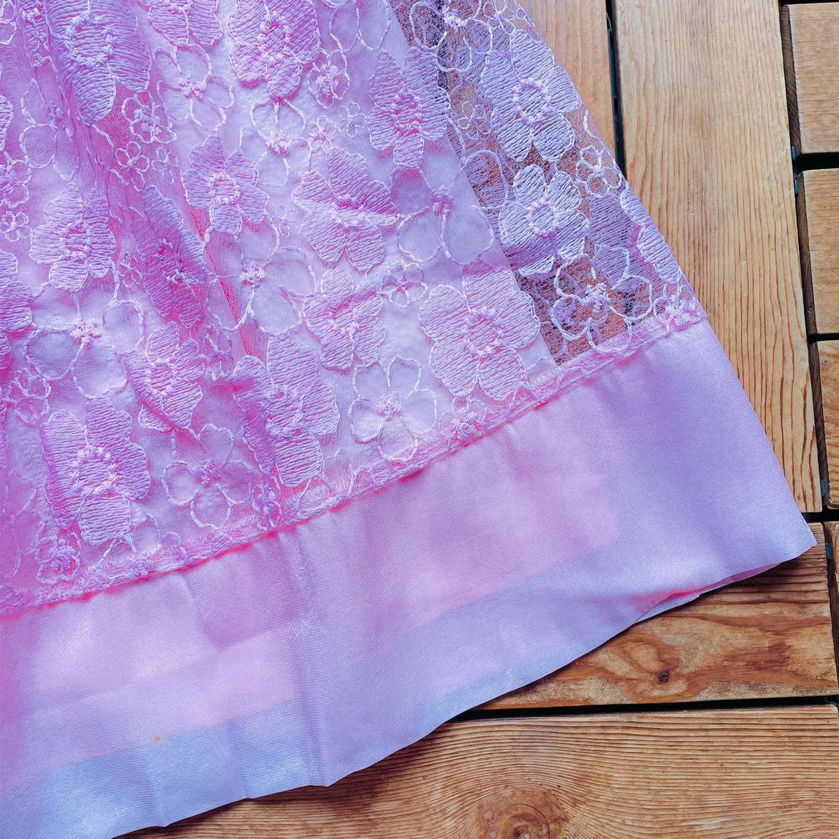 164035 Thoc Bi – Samantha's Closet PH